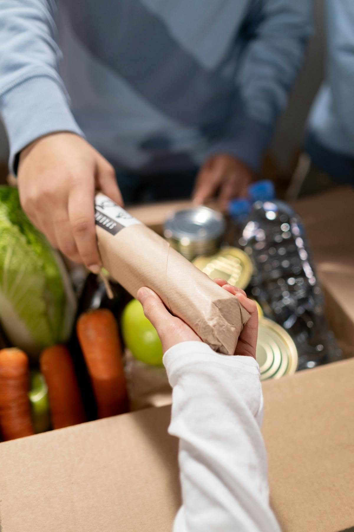 How to Get Free Food with No Money (11+ Best Ways) - AirTalk Wireless Blog