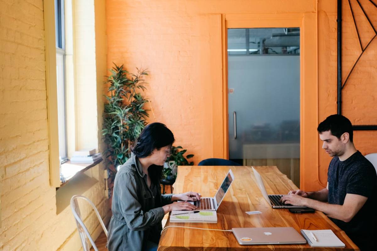 Free Laptop Programs Near Me: How to Find Real Offers 2026