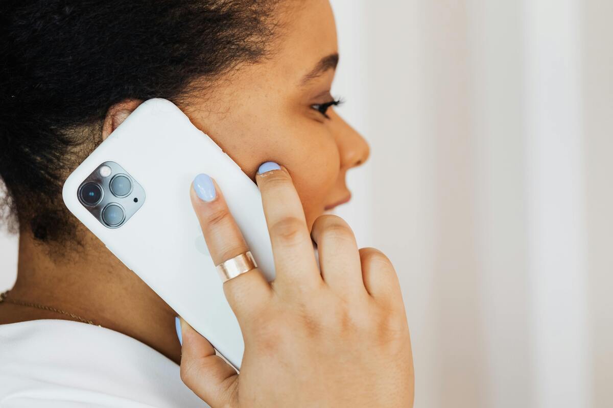 How to Make an International Call on iPhone: Easy Guide