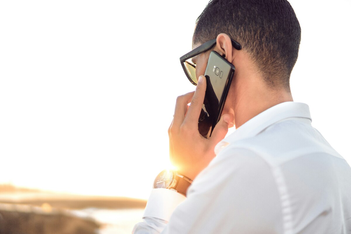 What Is Call Waiting? How This Phone Feature Works