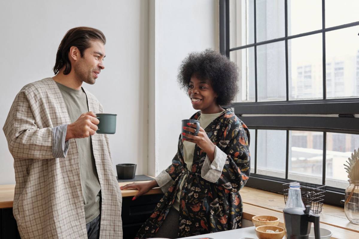 How to Start a Conversation: 12 Effortless Openers That Actually Work ...